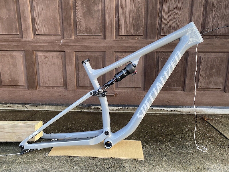 Barely Ridden Specialized Epic EVO Frame Large For Sale