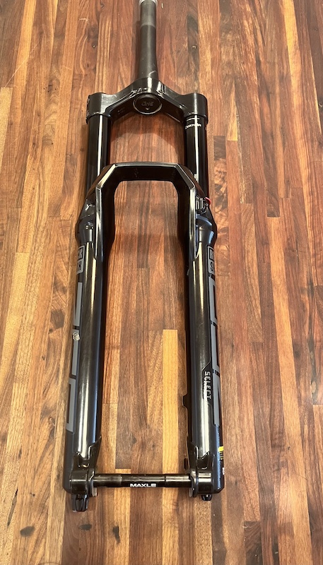 2023 Rockshox 29” Zeb Select 170mm 44mm offset For Sale