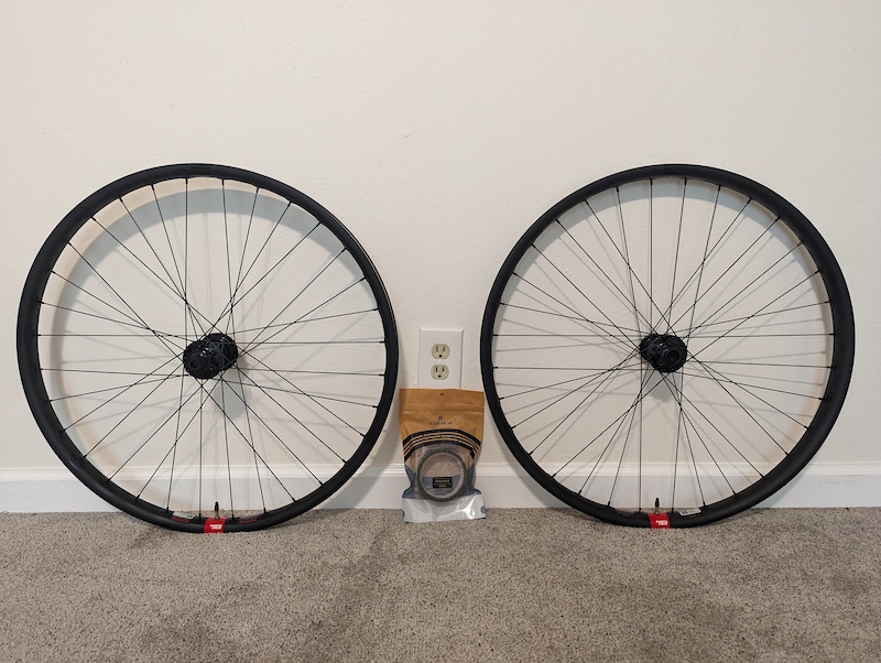 2022 Santa Cruz Reserve 30|DH 29er Wheelset For Sale