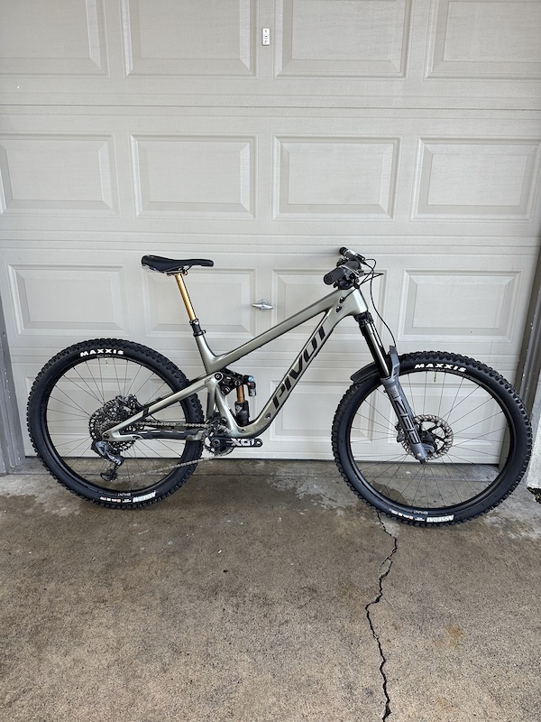 2023 Large Pivot Firebird Pro XO1 AXS For Sale