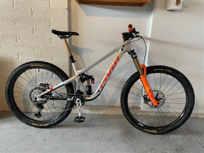 2024 Pivot Firebird Pro XT/XTR - Medium For Sale