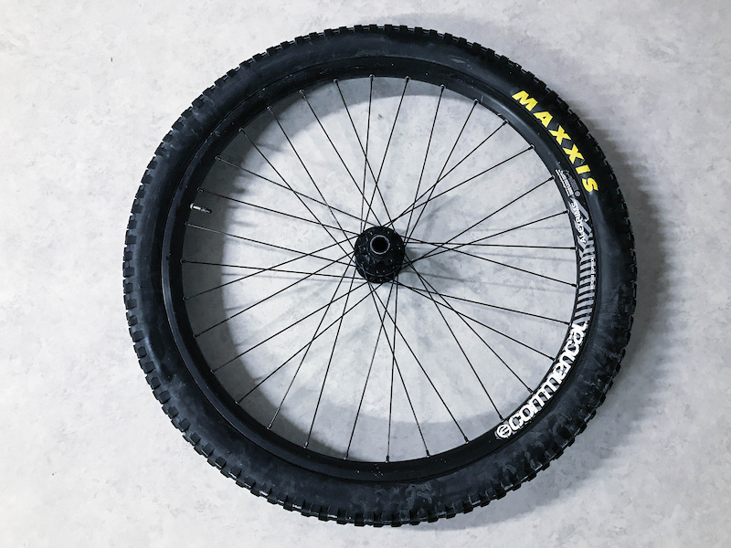 Commencal 20mm DH front wheel For Sale