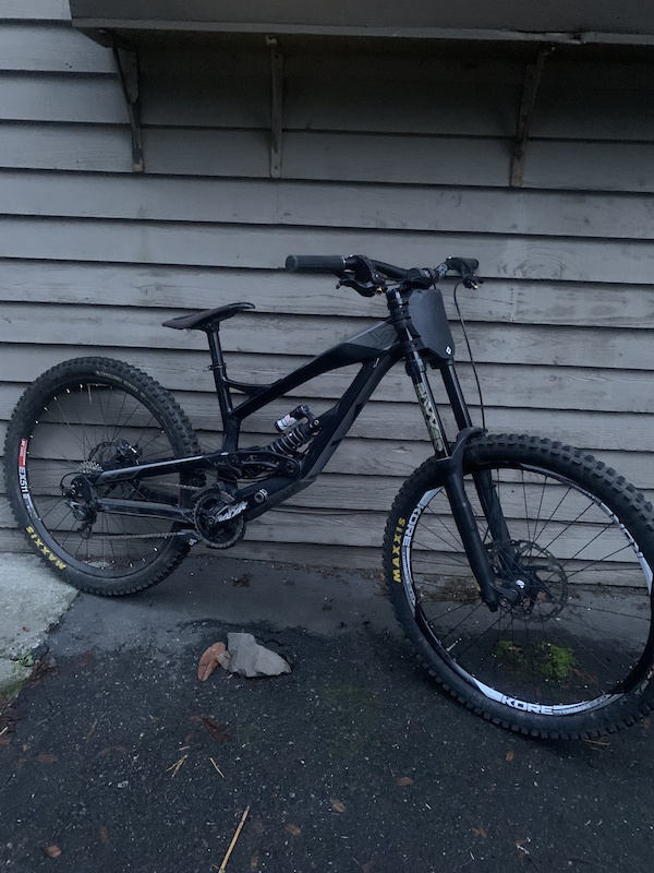 2017 YT Tues Base Medium For Sale