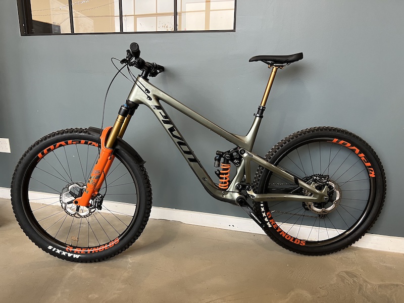 2023 Pivot Firebird XL For Sale