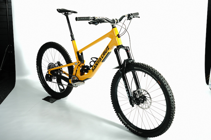 2022 Santa Cruz 5010 Carbon CC Bike XLG - *AS NEW* For Sale