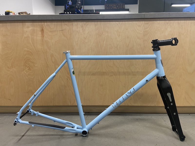 Velo Orange Pass Hunter Frameset with carbon fork For Sale