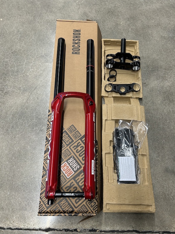 2024 RockShox BoXXer Ultimate Red 29er 200 Free Ship For Sale