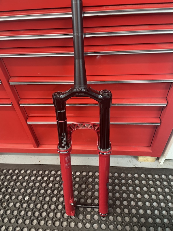 2021 Rockshox lyrik ultimate red 150mm Charger 2.1 RC2 For Sale