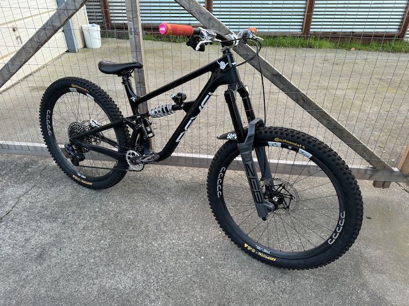 2022 Revel Rail Med 27.5 AXS, Push 11/6, Hope Brakes, i9 For Sale