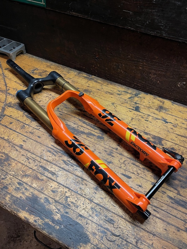 2019 Fox Factory 36 170mm ORANGE Fork 29 Grip2 Kashima For Sale