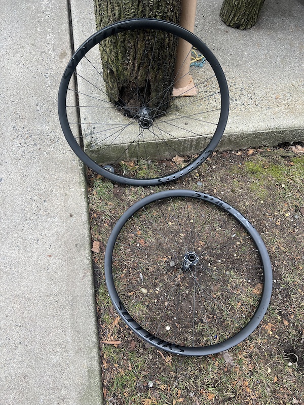 SYNCROS SILVERTON 1.0 WHEELSET 29” CARBON RIMS For Sale