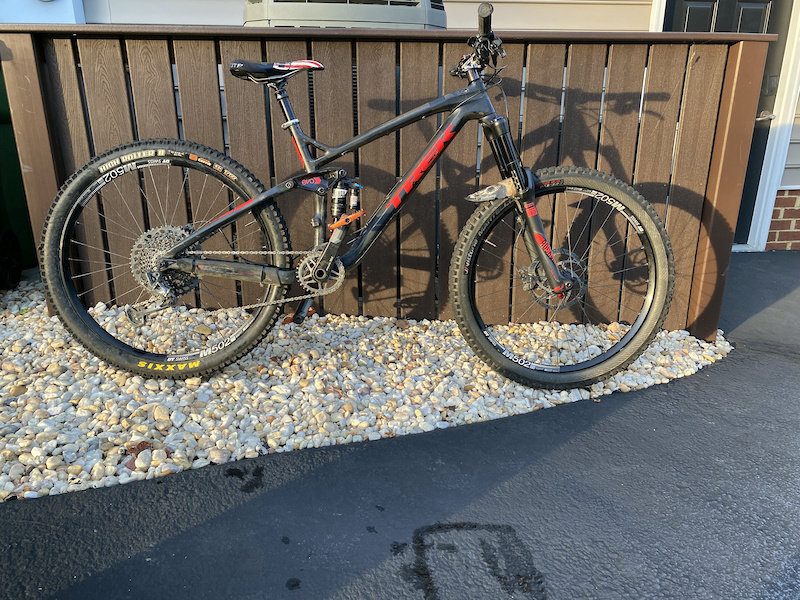 2016 Trek Slash Large 27.5" For Sale