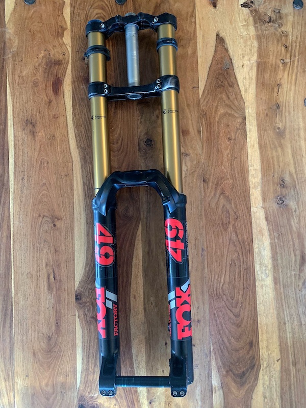 2019 Fox 40 Grip 2 VVC 29" For Sale