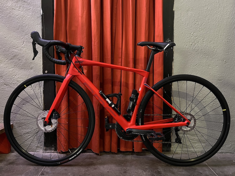2022 BMC Roadmachine Five Red 51 For Sale