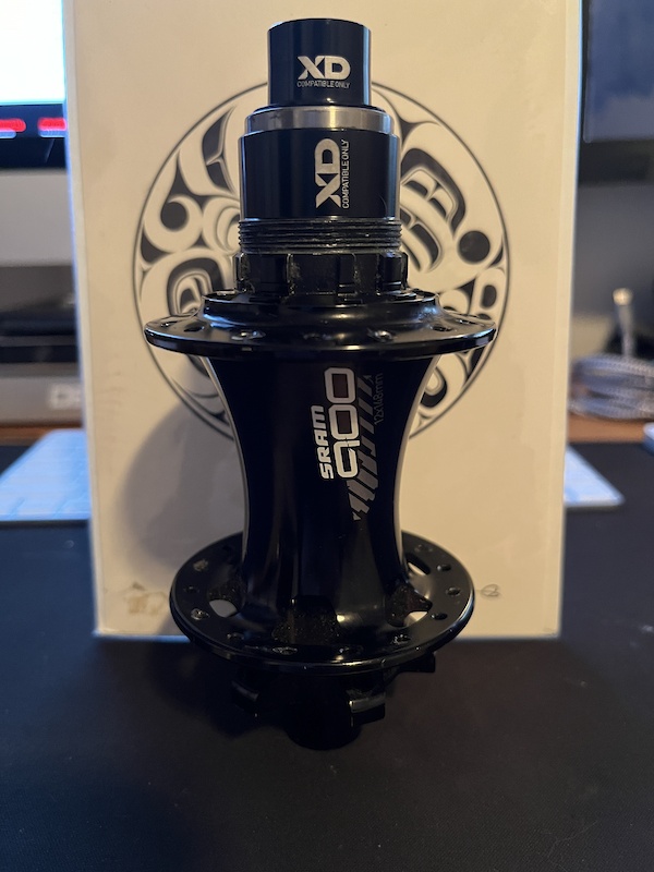 SRAM 900 boost rear hub 32H For Sale