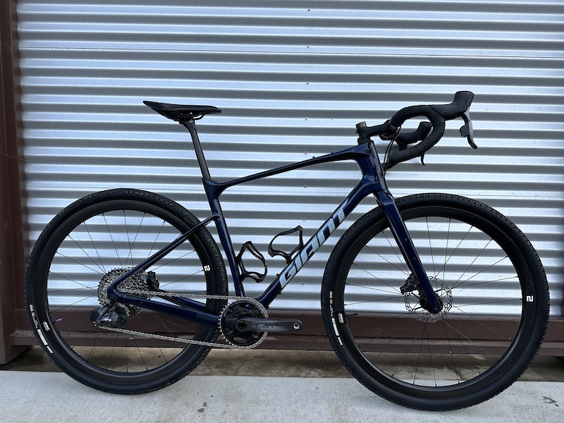 2023 Custom Giant Revolt Advanced Pro For Sale