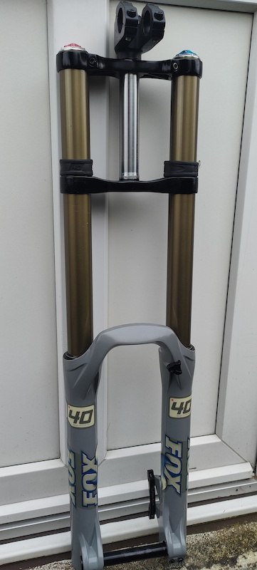 2005 FOX 40 R forks Very plush VGC For Sale