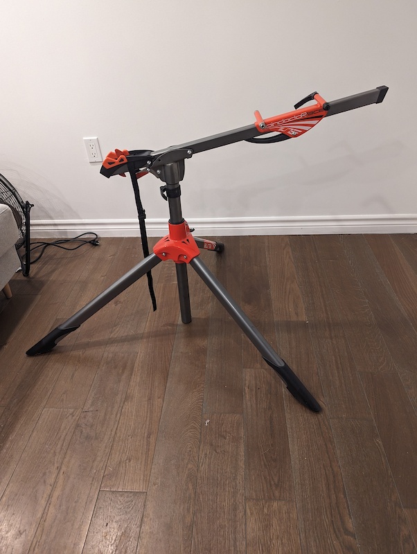 2015 SpinDoctor race Elite repair stand For Sale
