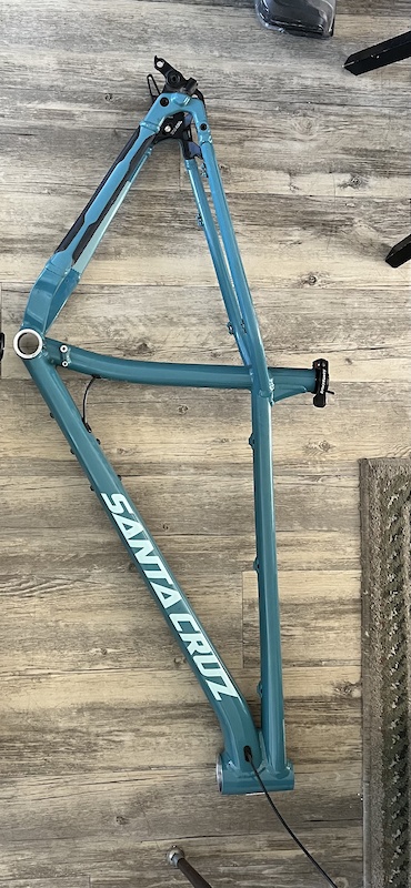 2020 Santa Cruz chameleon v7 frame For Sale