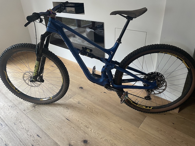 2024 Revel Rascal Size L in Icy Blue For Sale