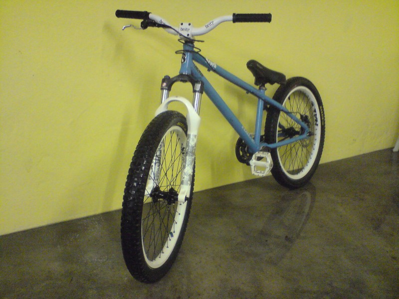 FOR SALE!!! DEITY BAR AND STEM COMBO WHITE OVERSIZED!! For Sale