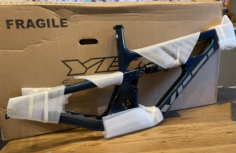 2024 YETI SB160 XL TURQ FRAME COBALT- BRAND NEW For Sale