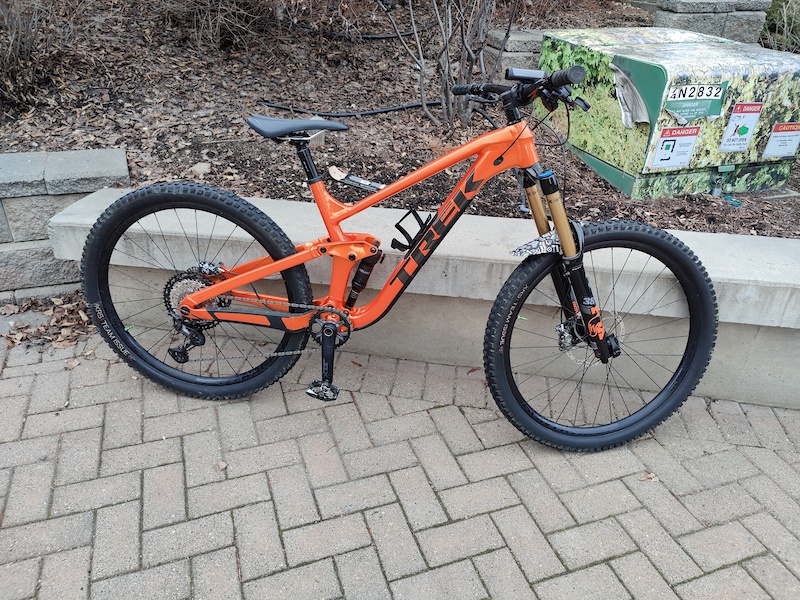 2022 Trek Slash 7 Size L Lightly Used & Upgraded For Sale