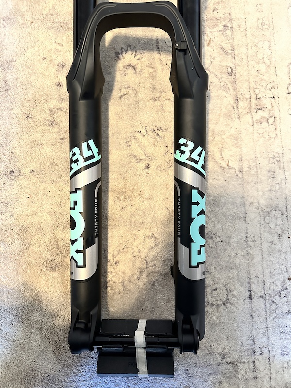2024 Fox 34 Rhythm 120mm - Brand new takeoff For Sale