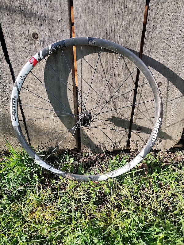 Sram Rise 60 carbon front wheel For Sale