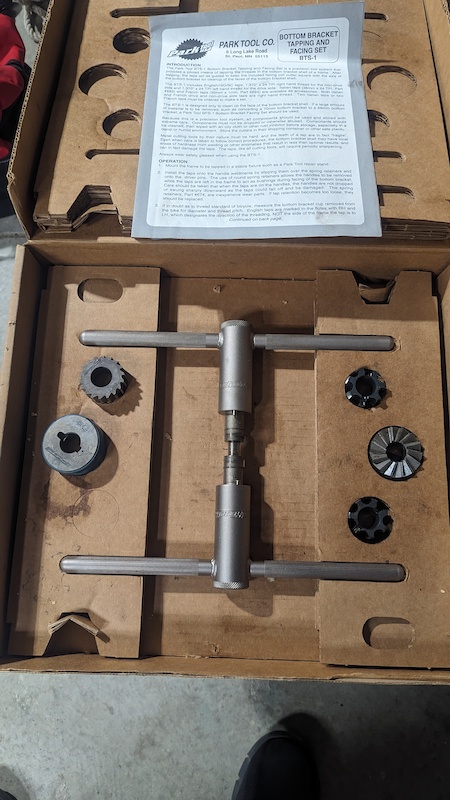 Park tools bottom bracket tapping and facing set For Sale
