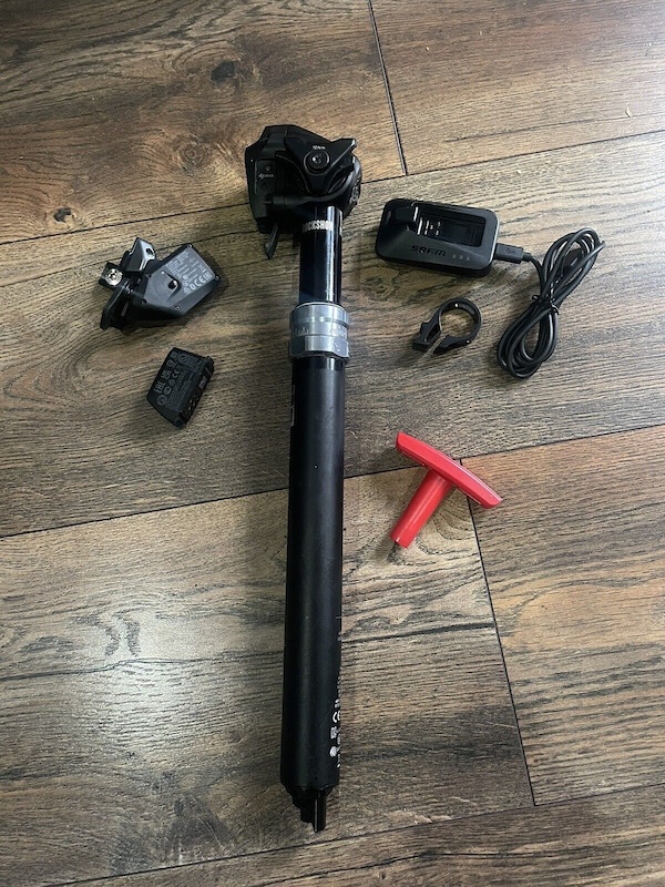 Rockshox Reverb AXS Wireless Dropper Seatpost - 30.9 For Sale