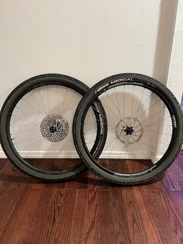 Stan’s Crest CB7/MK4 29” Wheelset For Sale