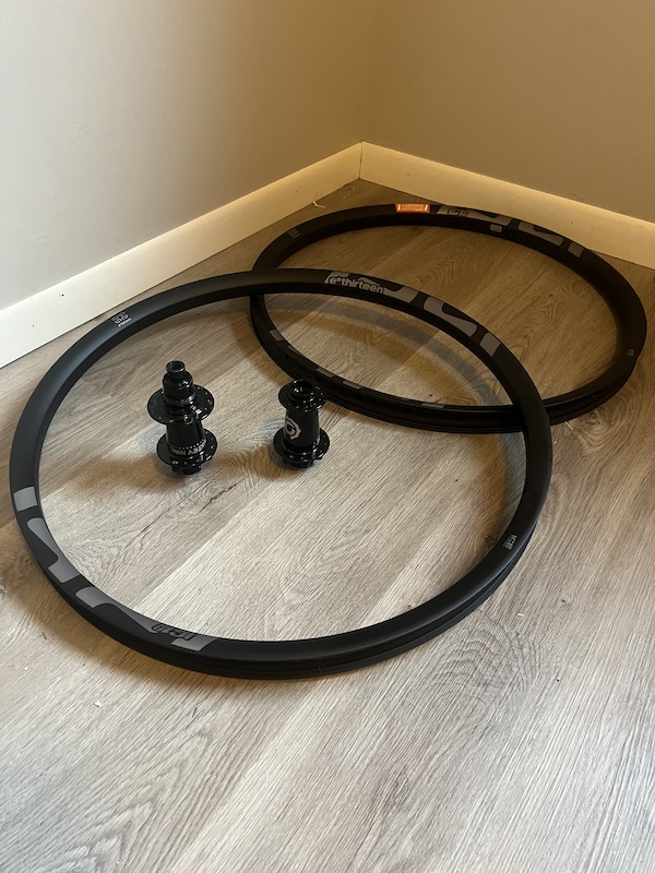 I9 hydra hubs, can pair w/ brand new e13 carbon hoops For Sale