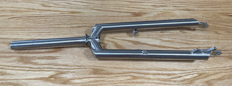 Rigid Titanium fork, 1-1/8, disc or rim brake, 26,29 For Sale