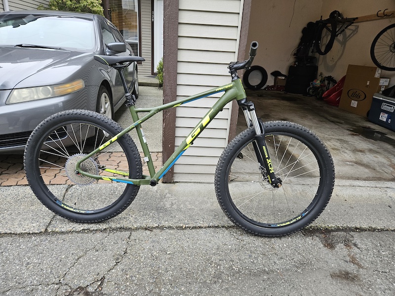 27.5 x 135mm QR 12 speed For Sale