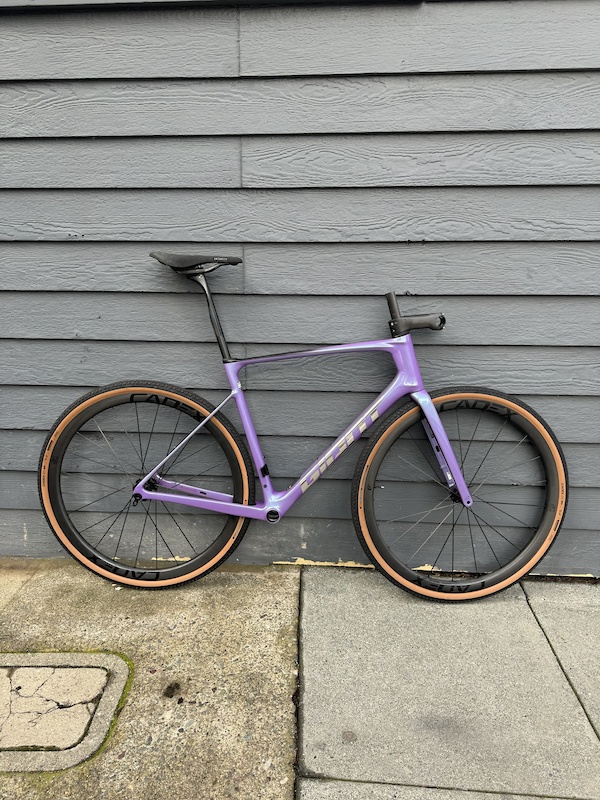 2024 NEW Giant Defy Advanced SL Frameset- M/L For Sale