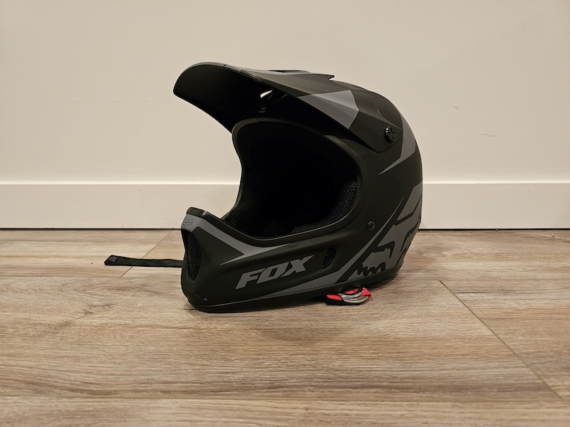 Fox Full Face Helmet - Size Medium For Sale