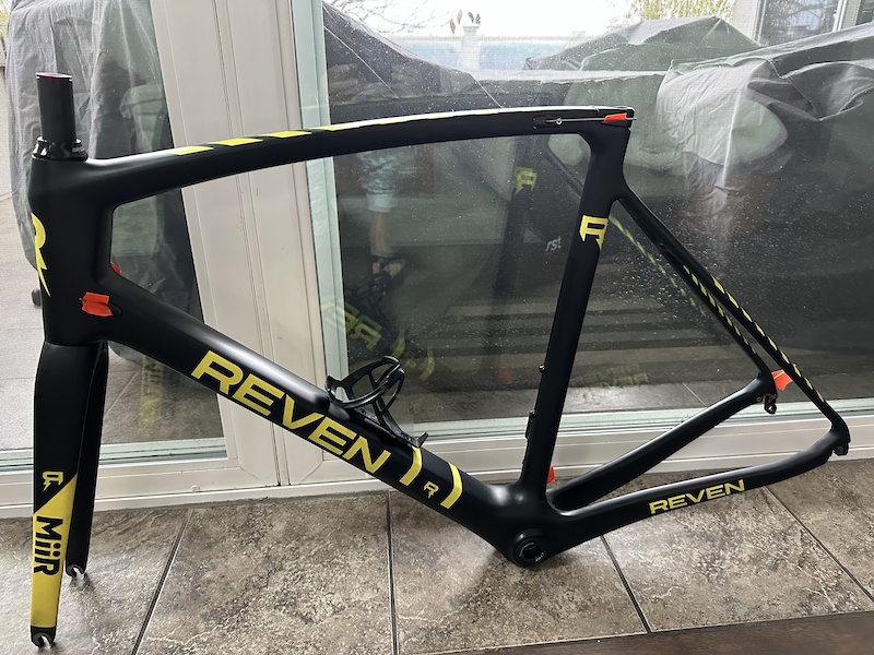 2019 Reven Fury -Size Large For Sale