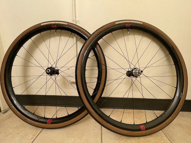 2023 Fulcrum Rapid Red 300 700c For Sale