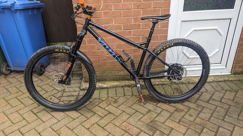 2017 Cotic BFE 27.5 medium with spares For Sale
