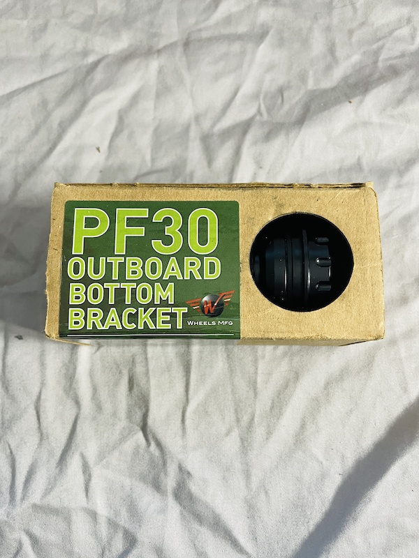 2020 PF30 Outboard ABEC5 Angular Contact BB For Sale