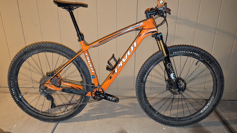 2015 Pivot LES For Sale