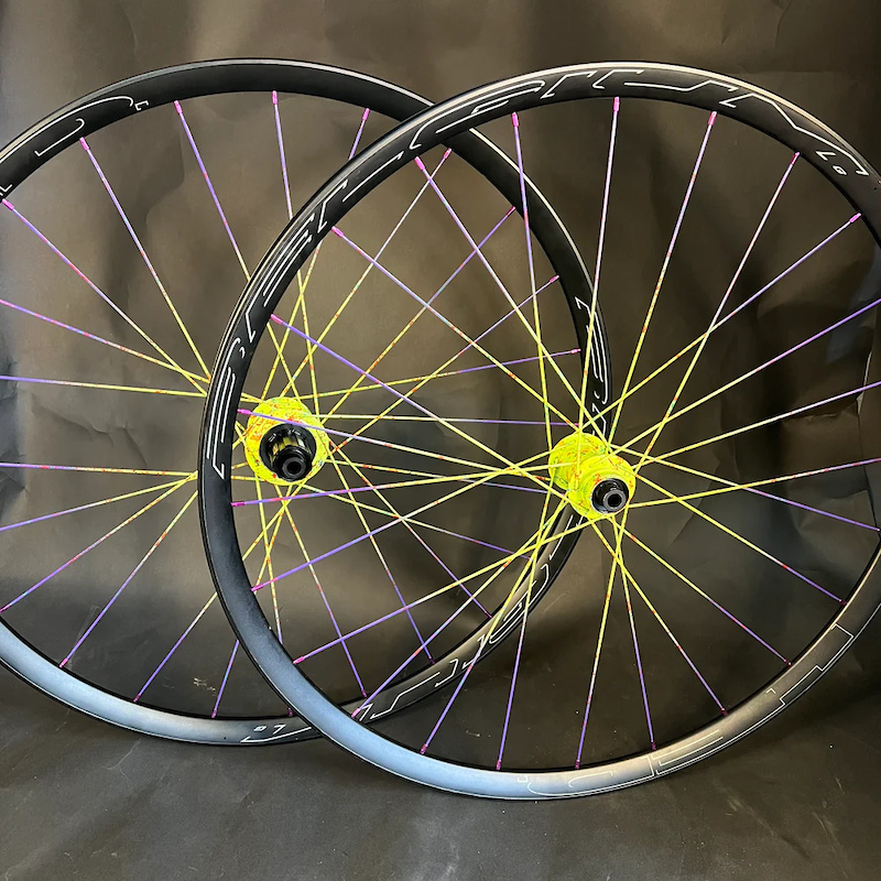 2025 One off Hed Belgium Gravel rims with Zipp ZR1 hubs For Sale