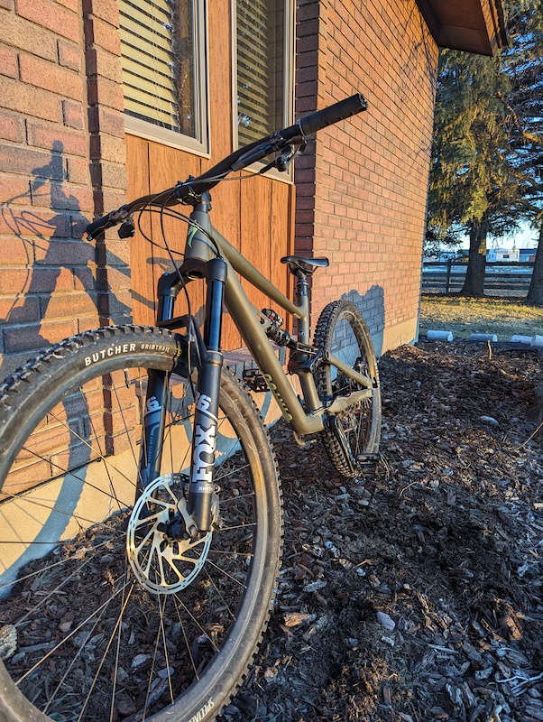 2022 Specialized status 140 For Sale