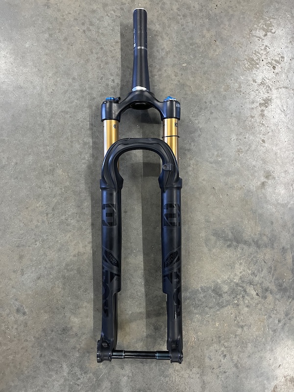 2022 FOX 32 Step-Cast For Sale