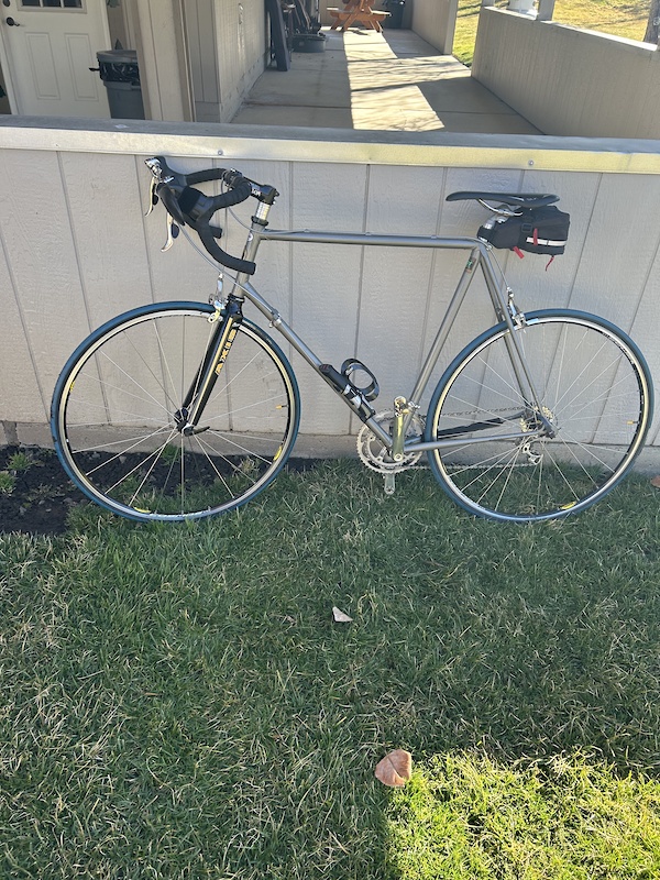 Trek (22"?) Road Bike, model unknown For Sale