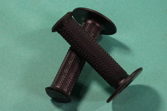 2023 Oury Pyramid Grips - Black For Sale