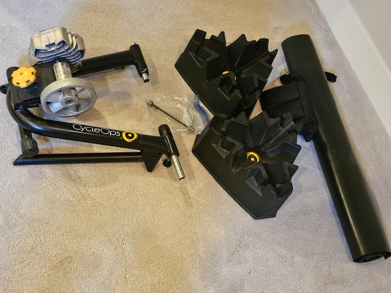 2023 Cycle Ops Fluid 2 Bike Trainer For Sale