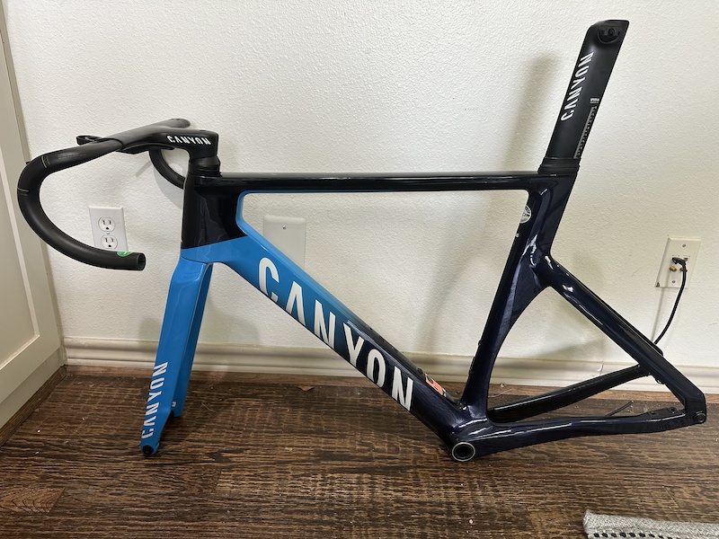2023 Canyon CFR Frame - Medium (barely used) For Sale