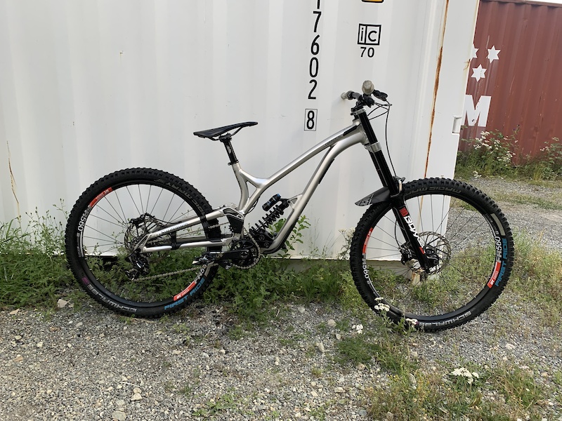 2022 Commencal supreme v4 large For Sale